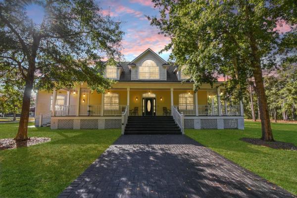 All-in-one Luxury Escape — Three Properties, Event Hosting, Private Pond & Full Gym - Jacksonville