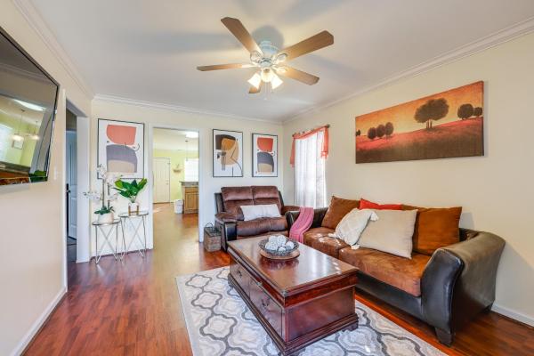 3 Mi To Railroad Park & Dwtn: Birmingham Home Base - Birmingham, AL