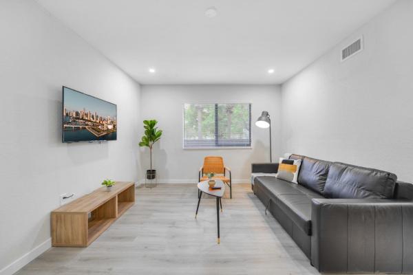 Apt W Free Parking In Prime Location Calle Ocho - Coral Gables