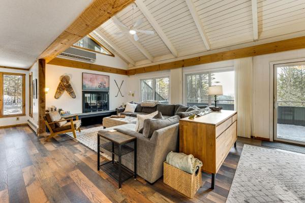 Resort-style Community! Quechee Chalet W/ Deck - Vermont