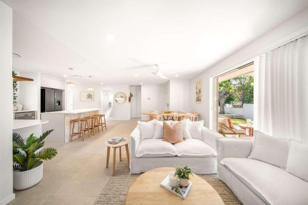 Solara Escape Mooloolaba, Pool & Dog-friendly Home - Alexandra Headland