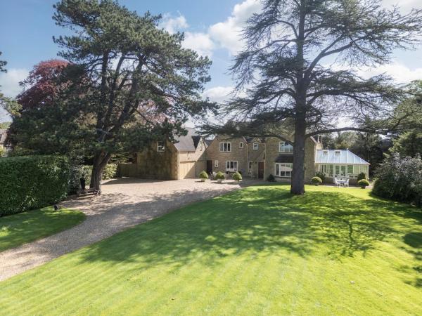 The Hollies Country House - Moreton-in-Marsh