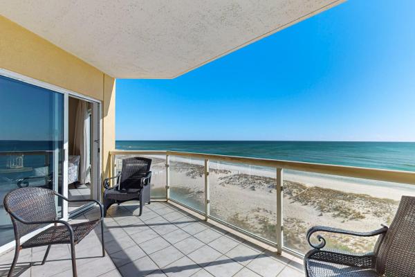 Gulf Front Condo With Onsite Pools Fitness Center Dry Sauna And Wifi - Pensacola Beach, FL