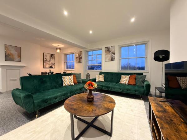 Luxury 2br Penthouse In Cheltenham Free Parking - Winchcombe