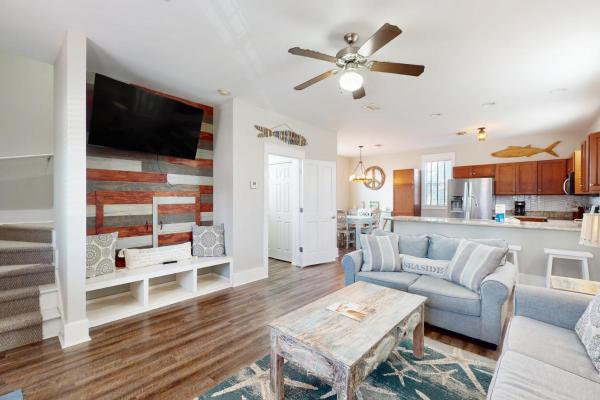 2-story Beach Cottage With Pools Hot Tub Gym Patio & Ac - Dog-friendly - Port St. Joe, FL