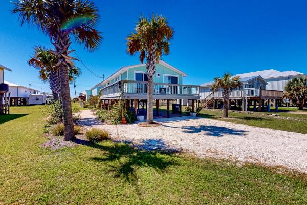 Gulf-view House With Balcony Central Ac High-speed Wifi Full Kitchen & W&d - Dauphin Island, AL