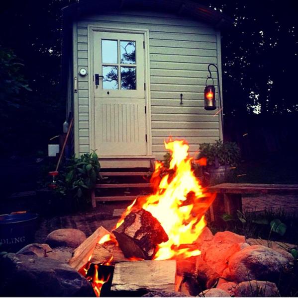 Shepherd's Delight - Shepherd's Hut With Hot Tub - Yorkshire