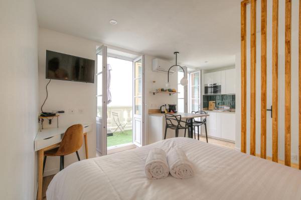Joli Studio Climatisé Avec Terrasse - Lyon Centre - Oullins