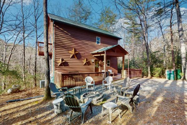 Misty Mountain Hideaway - Sautee Nacoochee, GA