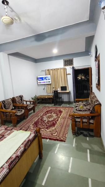 Rnr Tourist Homestay 1 Bhk Peaceful - Indore