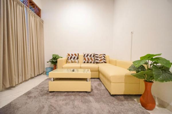 Griya Indah Homestay Jogja - Mali