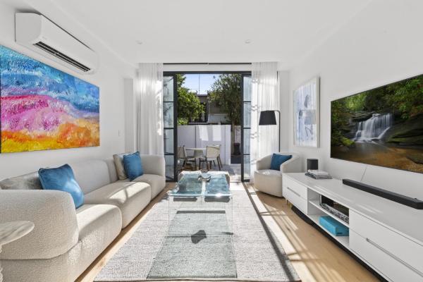 Bright 2 Bed House In Surry Hills - Rosebery