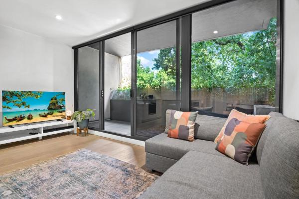 Stylish Apartment In Ikebana Complex - Williamstown