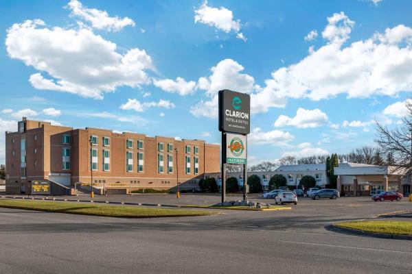Clarion Hotel & Suites - Brandon, MB