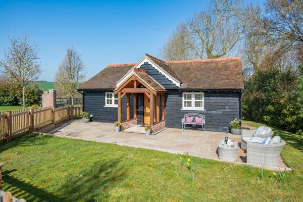 The Gate Lodge - Pet Free - Near Finchingfield & Saffron Walden - London Stansted Airport (STN)