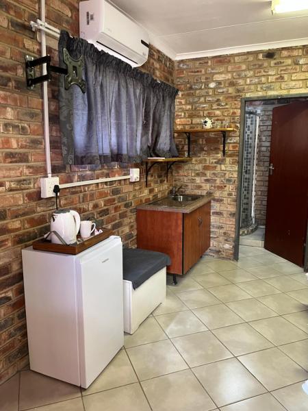 5 Moepel - Potchefstroom