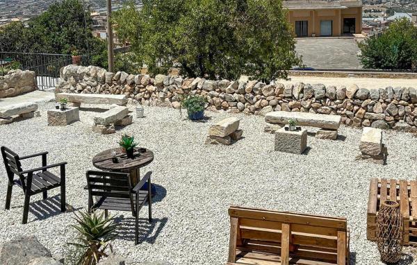 Stunning Home In Comiso With Wifi - Vittoria