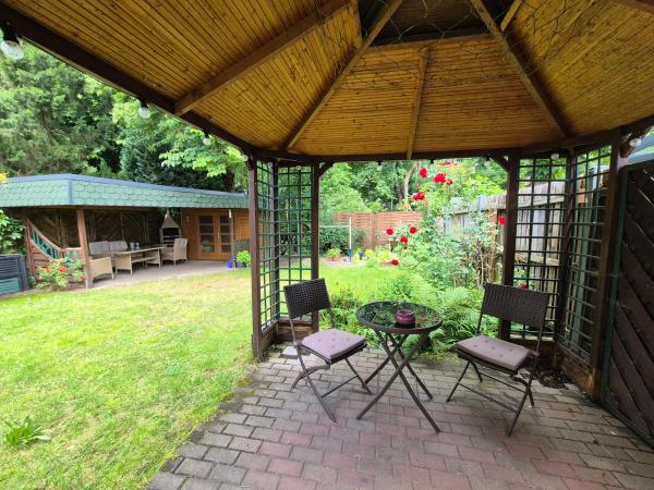 Zentrale Ruhige Wohnung Mit Eigenem Garten Und Grillecke Nahe Klinikum - Chemnitz