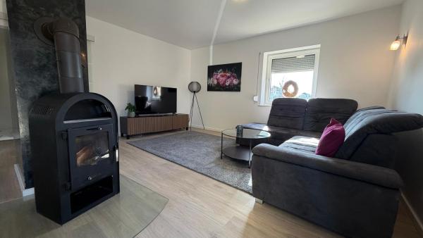 Moderne Maisonette-wohnung Mit Garten In Niestetal Für 7 Personen - Kaufungen