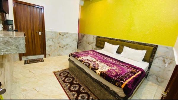 Hotel Yash Dham - Vrindavan