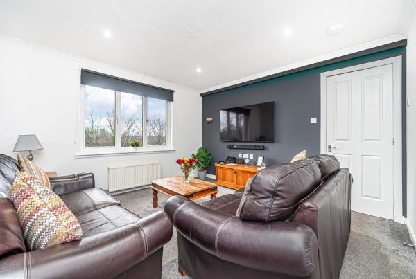 Prime Commuter Executive Apartment Dunfermline - Hopetoun House