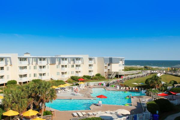 First-floor Condo Overlooking The Courtyard With Shared Pools/hot Tub/tennis - Atlantic Beach, NC