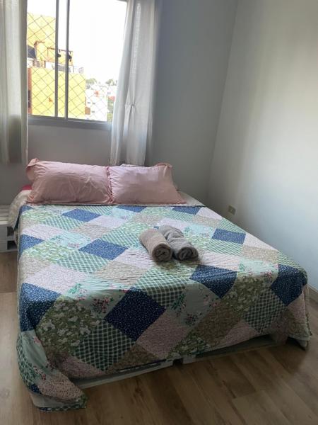 Quarto Privado Em Apto Bigorrilho - Araucária
