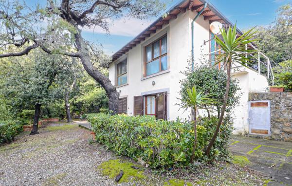 Stunning Home In Quercianella With Wifi - Livorno