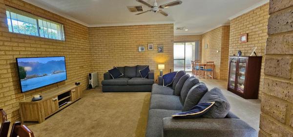 Mbale - Kalbarri, Wa - Kalbarri