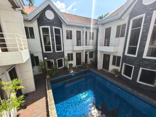 2br Townhouse Near Clark Poolside Living For Groups - Angeles