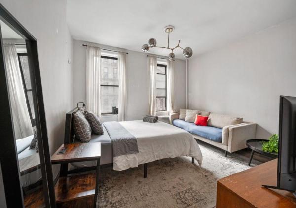 Prime Murray Hill 2 Br Gem, June To Aug 90 Days Stay Required - Jersey City, NJ