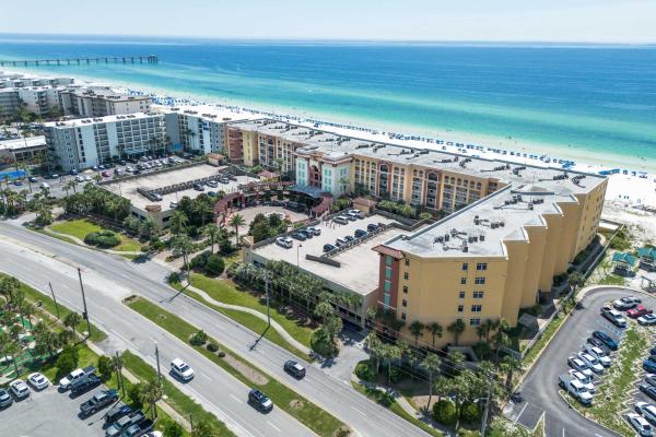 Azure 120 Large Gulf Front Condo - Okaloosa Island, FL