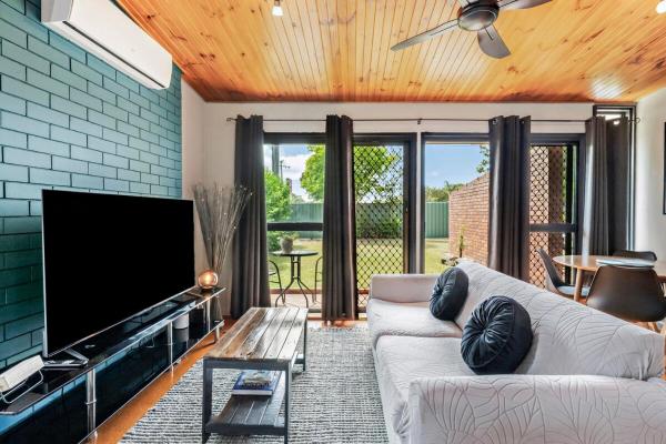 Pukeko Guesthouse - Relax In Redcliffe - Brisbane