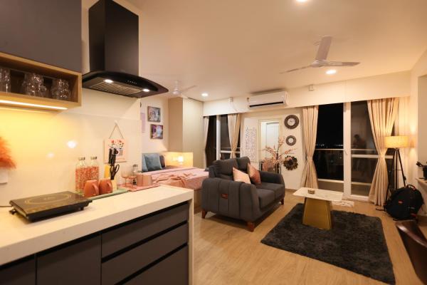 Blanchaus Stays - Premium Luxury I Viman Nagar I Near Pune Airport I Skyline View - Pune