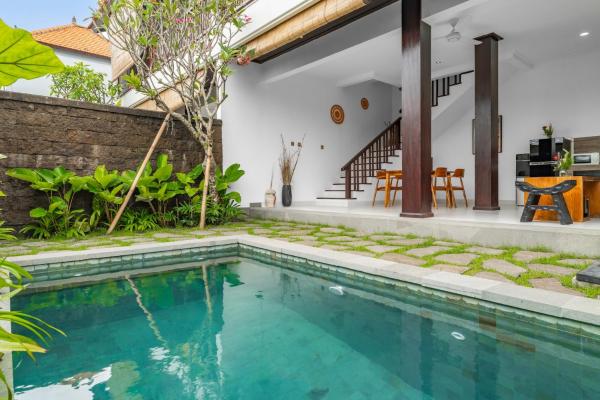 Kubu Kecubung Villa - Denpasar
