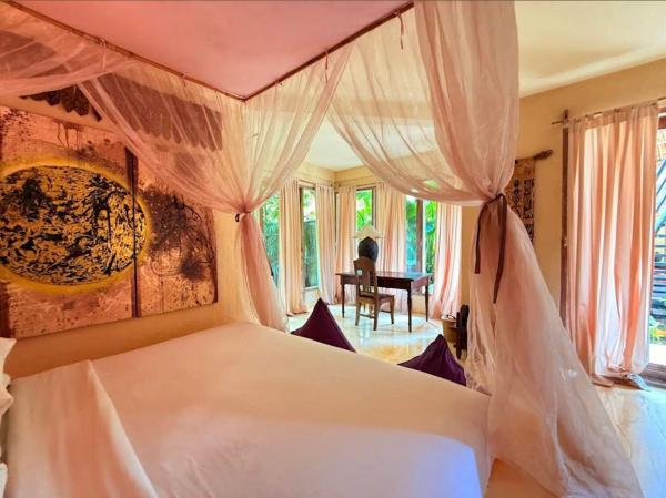 Villa Dengan Pemandangan Kolam Renang - Seminyak