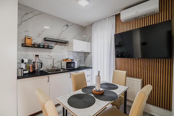 Two Bedroom Apartment Jose With Private Parking - Ljubljana
