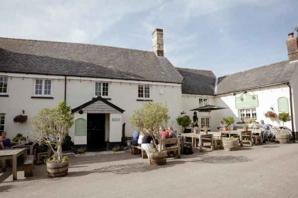 The Half Moon Inn - Okehampton