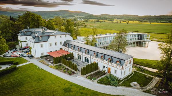 Pałac Pakoszów Schlosshotel Wernersdorf - Szklarska Poręba