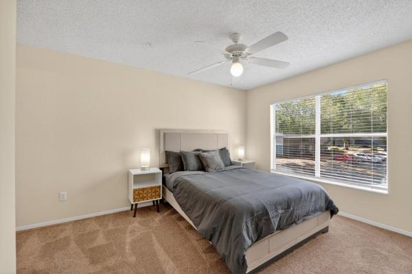 Bright & Comfy 2br Home Away - Lake Mary, FL