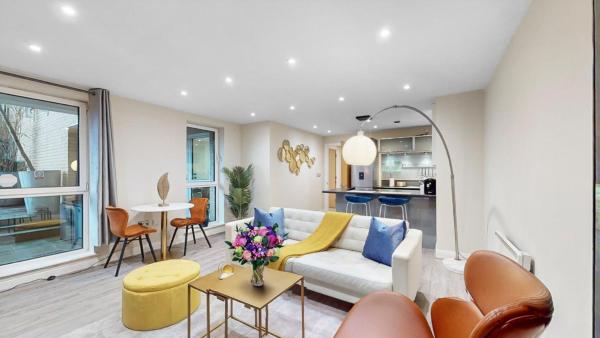 Hybrid Resi - London, Oyster Wharf Near Clapham Junction Station - Chelsea