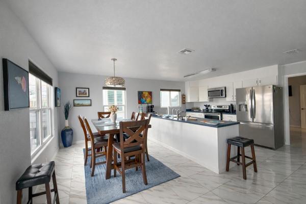 The Second Street Coastal Retreat - Water View - Rockport, TX