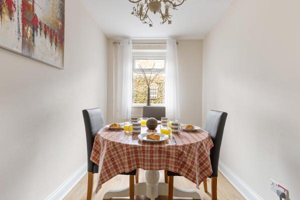 The Nook - Quaint Victorian Home With Free Parking - York