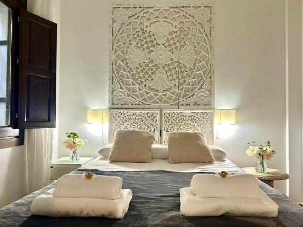 New - Plaza Nueva - Center - Cathedral - Granada