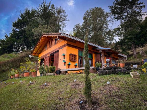 Cabaña La Capilla El Peñol - Antioquia
