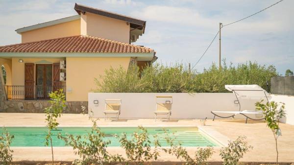 Appartamento Posada Con Piscina E Parcheggio Privato Vicino Al Mare - Posada
