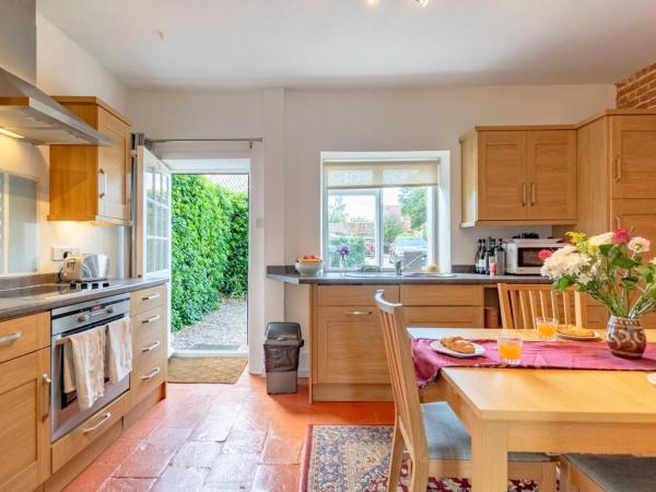 2 Bed In Blakeney Ncc66 - Blakeney