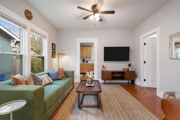 Uptown Couve Adventures - Vancouver, WA