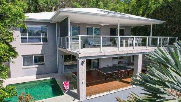 Bay Views, Bush Setting And Heated Plunge Pool - North Shore