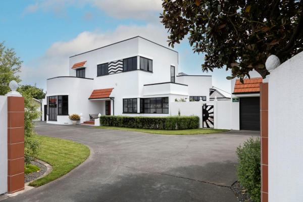 The Deco Retreat - Hāwera